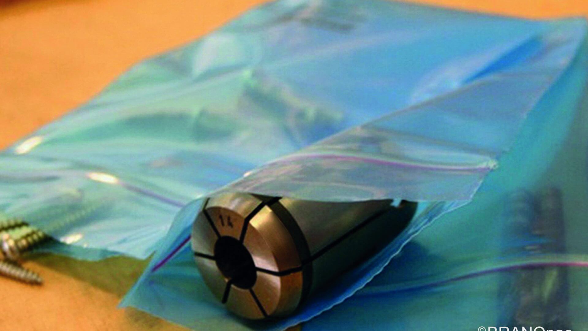 Folia antykorozyjna BRANOfol M1 - Folie antykorozyjne | KENMIX